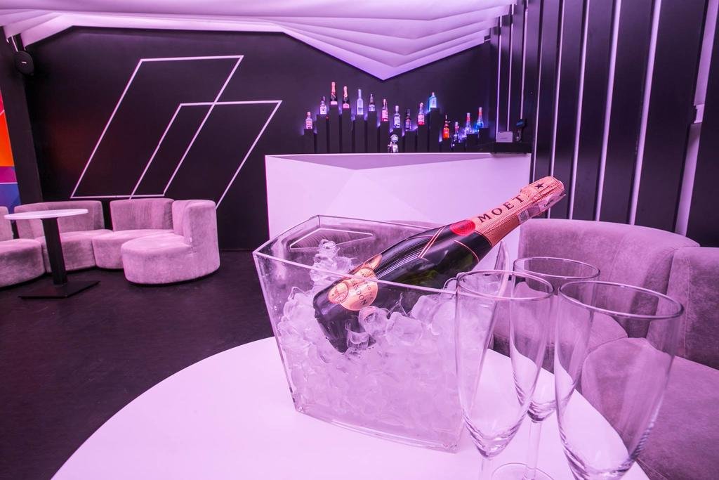 Niezapomniany Sylwester 2024 KRAKÓW | Four music club, Sylwester 2025 w ...